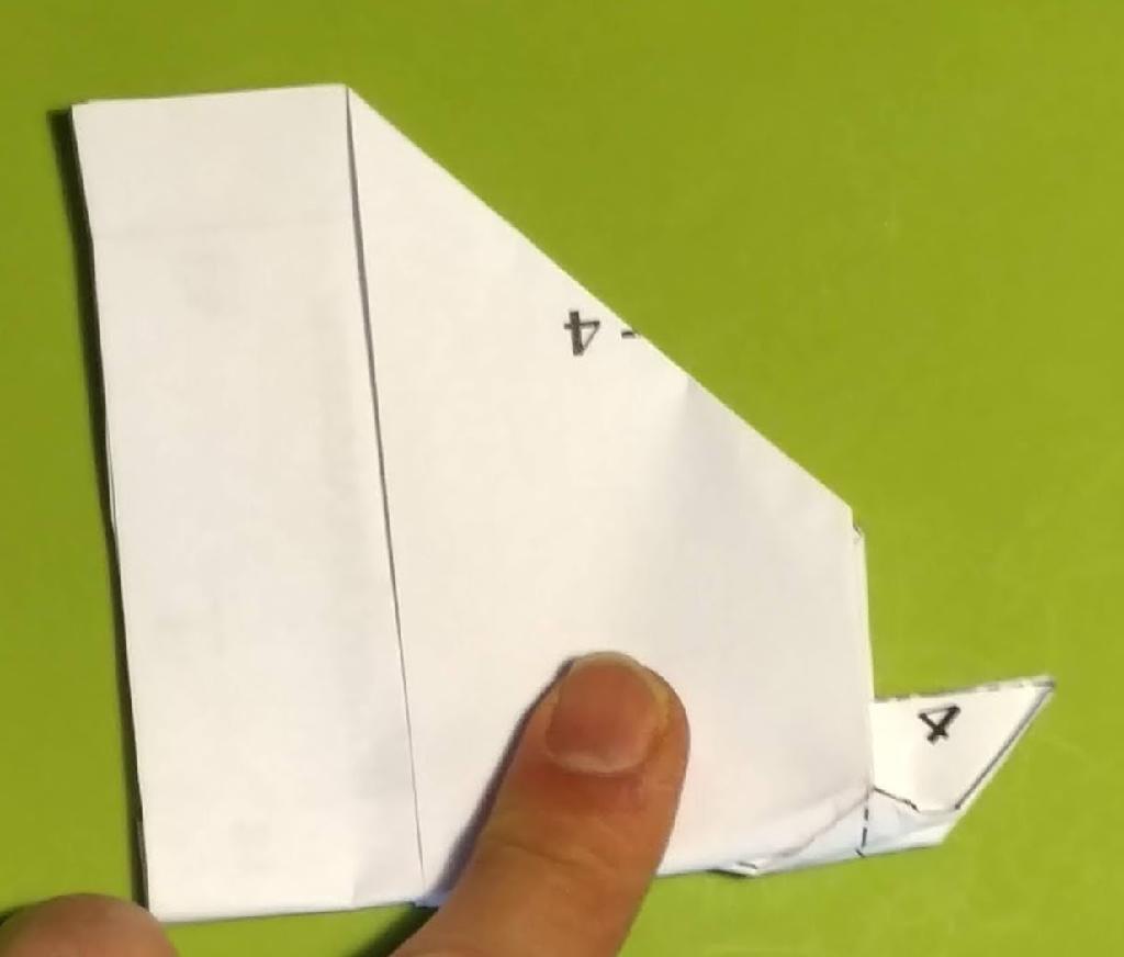 Sting Ray Paper Airplane – HobbyCaptain.com